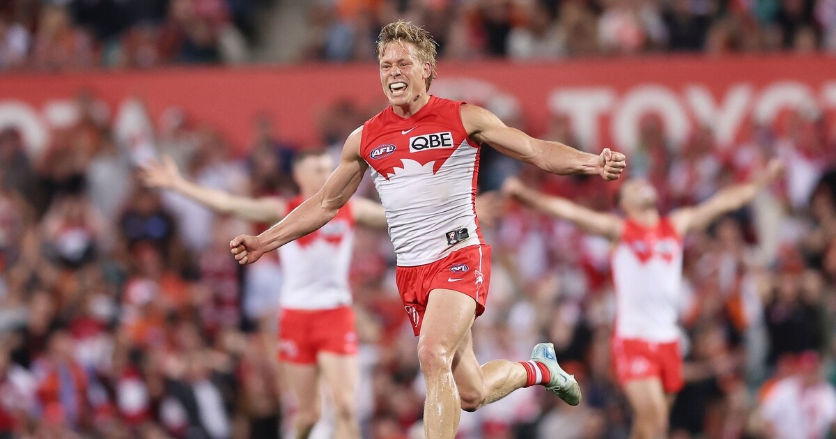 Gary Ayres Award: Sydney Swans star Isaac Heeney among four perfect 10s