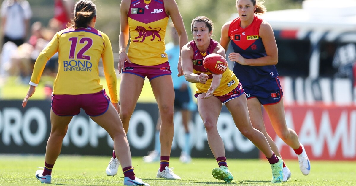All-time Ally: Anderson breaks AFLW disposal record