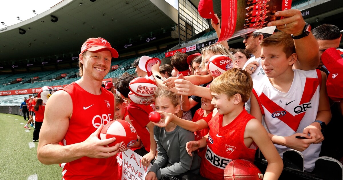 'Always puts the team first': Callum Mills will put own heartbreak ...