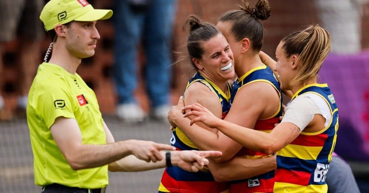 Riveting Randall play gets Crows underway