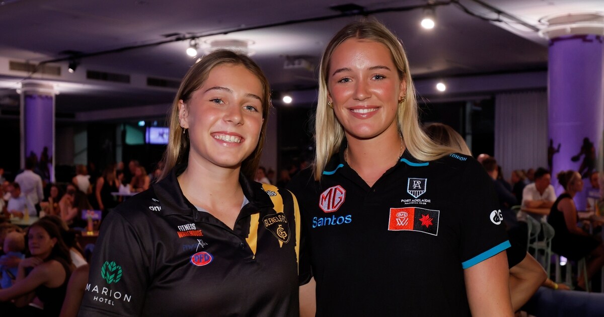 Sister act: How Matilda Scholz surprised Poppy Scholz at the Telstra AFLW Draft